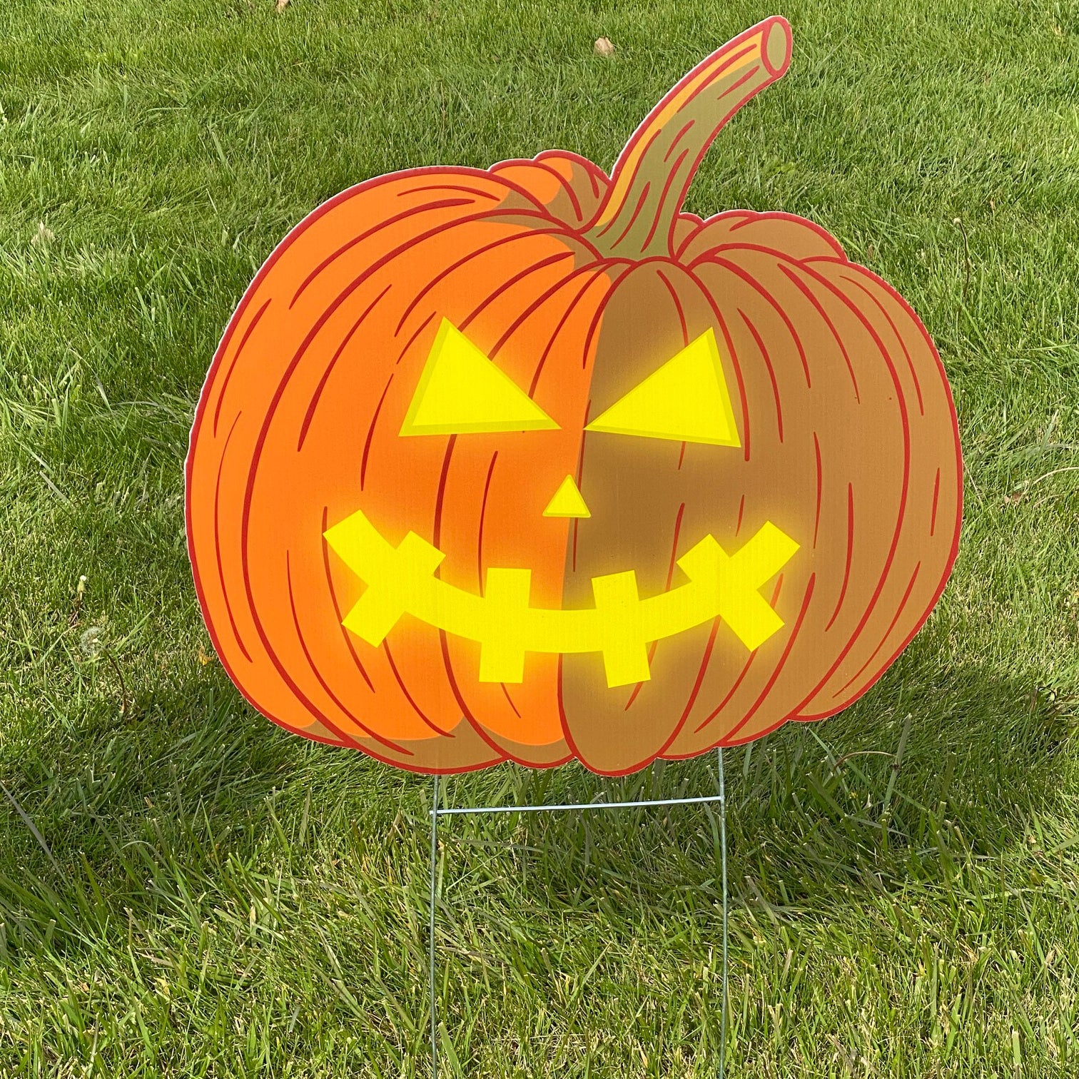 Special Occasion and Holiday Yard Signs – Paragon Design + Display